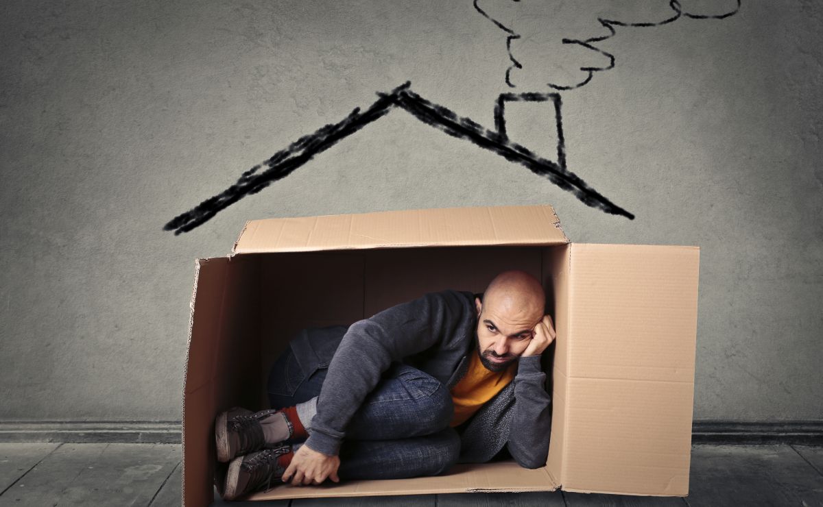 Qué es una "House Poor" (Casa pobre) y cómo te afecta - Solo Dinero