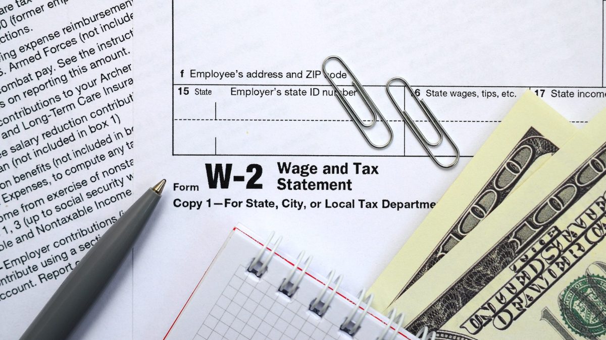 Formulario W-2 del IRS - Solo Dinero