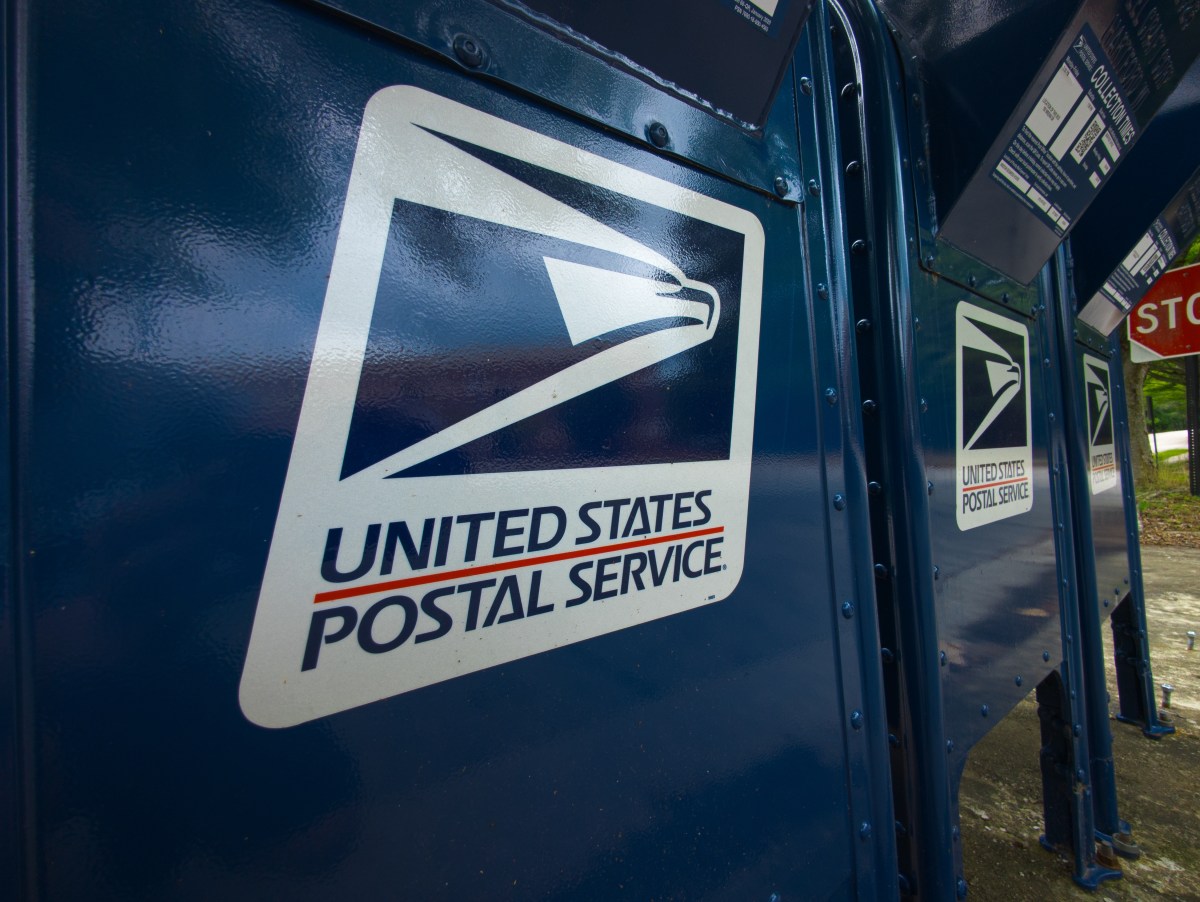 Lista completa de aumentos USPS 2026: precios de sellos Forever y ...
